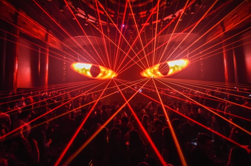 VENUES | Explora, descubre y reserva en increíbles experiencias.