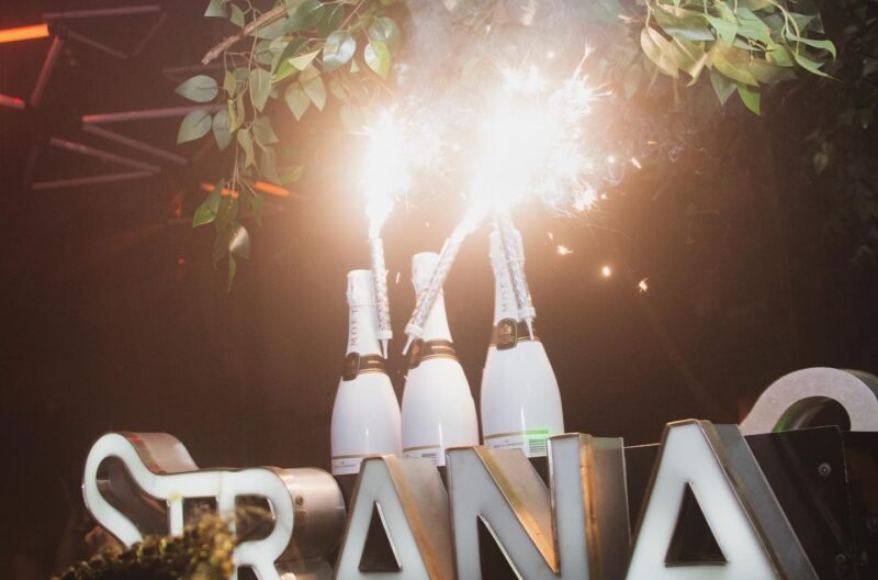 VENUES | Explora, descubre y reserva en increíbles experiencias.