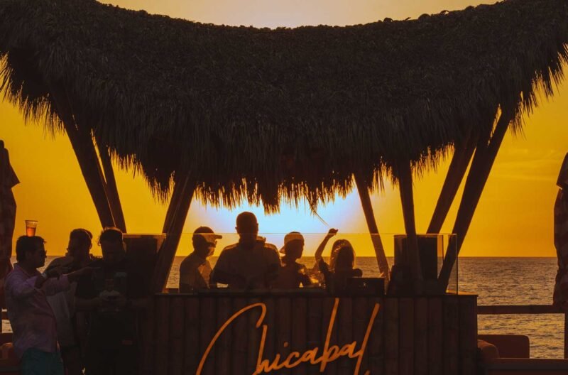 Entradas y mesas para Chicabal Sunset Club Puerto Vallarta