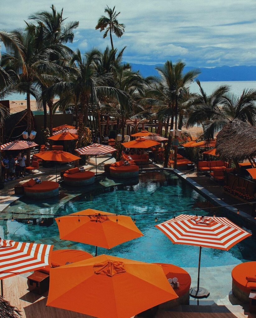 Entradas y mesas para Chicabal Sunset Club Puerto Vallarta