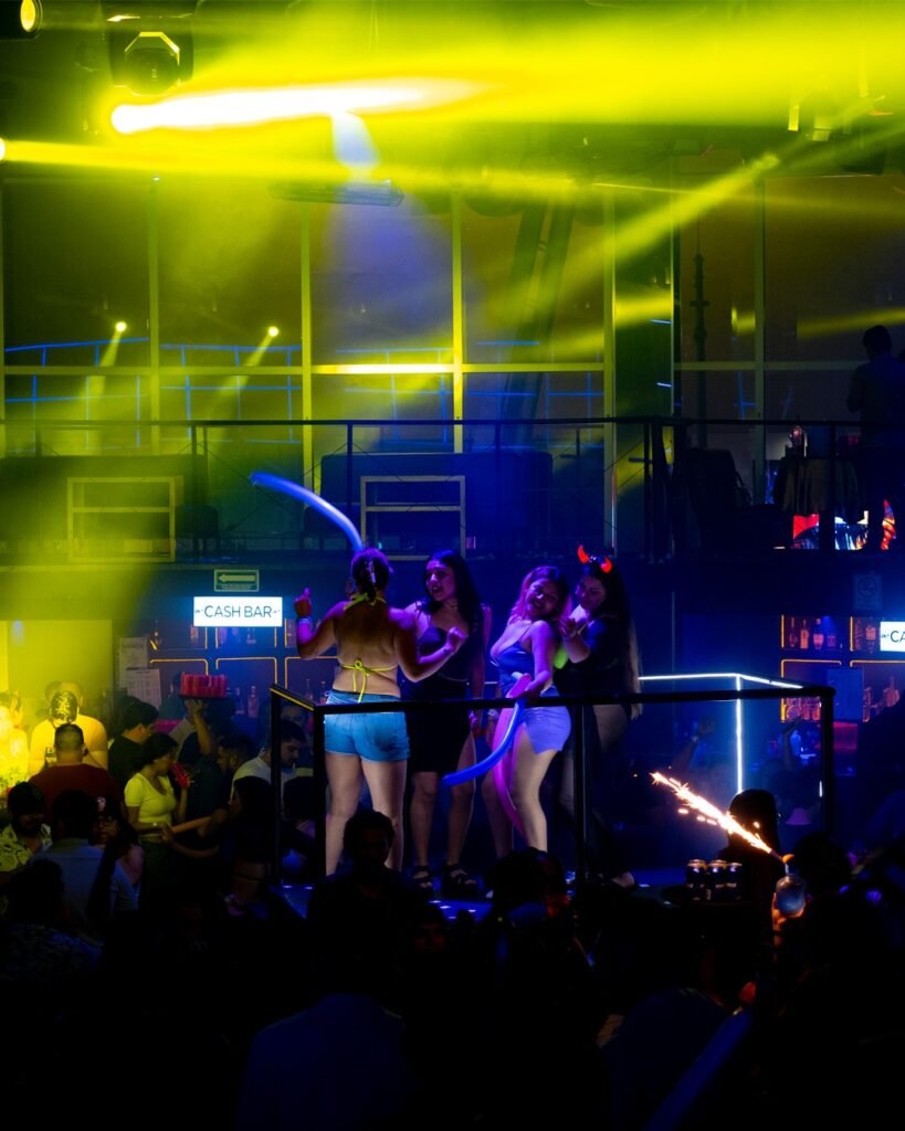 Rakata Cancún | Entradas, Precios y Mesas | VENUES