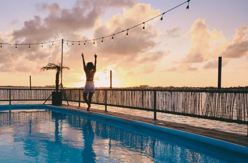 Reservaciones para Mayan Monkey Hotel Los Cabos