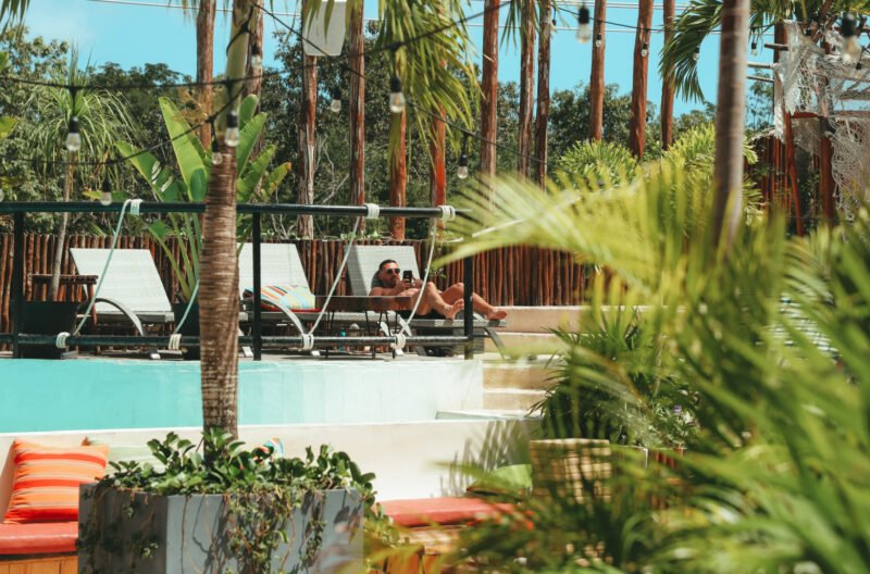 Reservaciones para Mayan Monkey Hotel Los Cabos
