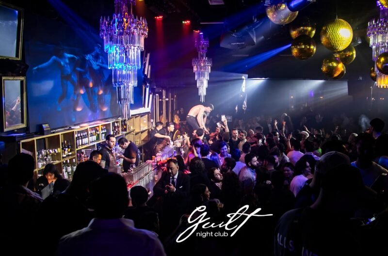 Reserva tu mesa para Looloo Studio