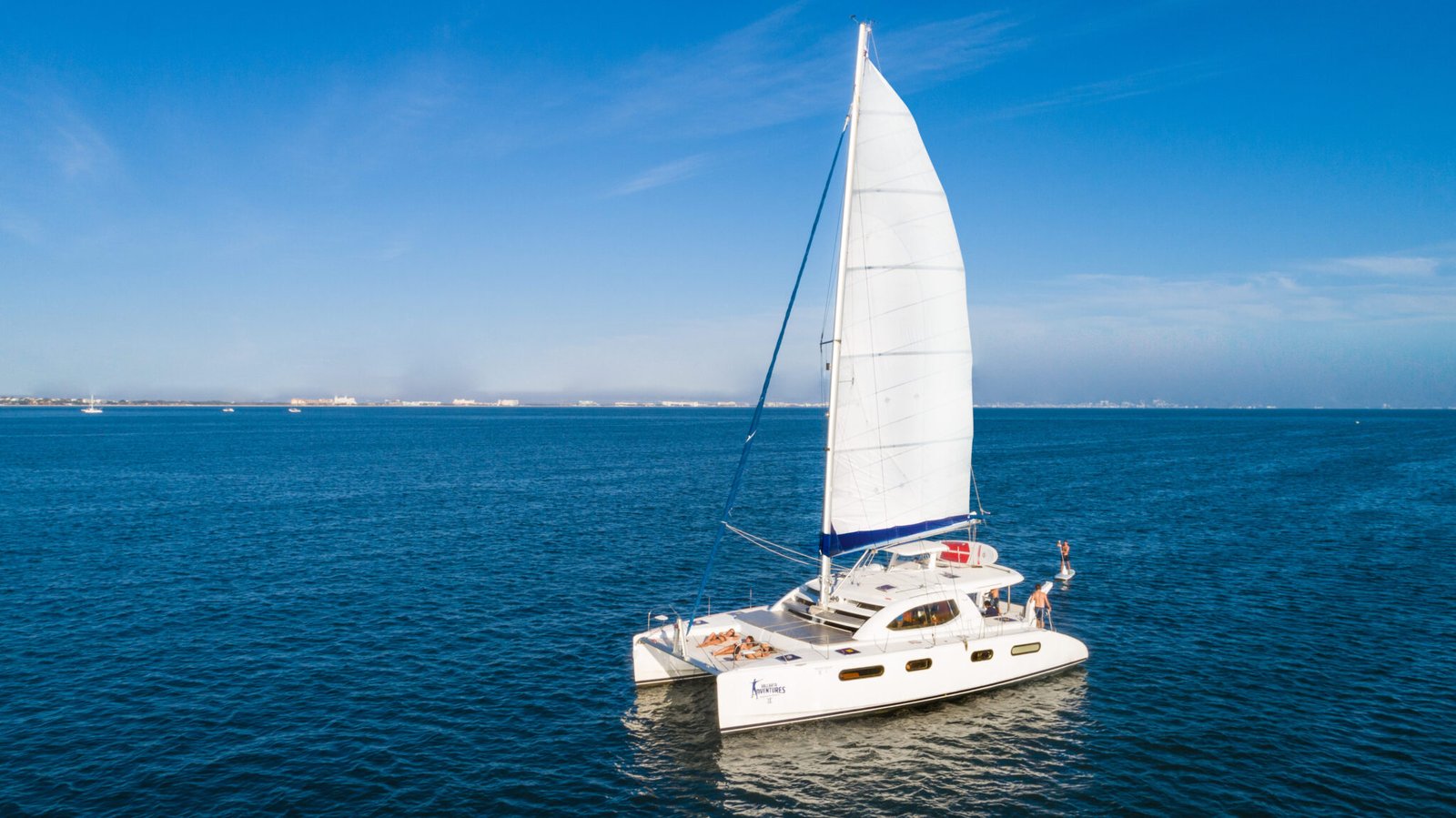 Velero de lujo al Arco de Los Cabos con Todo Incluido y Snorkel
